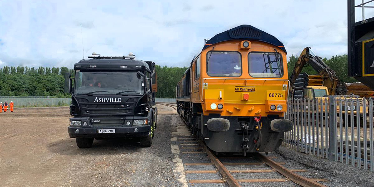 Grab Hire London | Grab Truck Hire | Ashville Aggregates